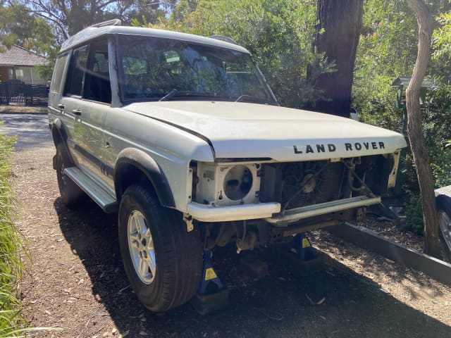 Land Rover Discovery 2 V8 Wrecking | Wrecking | Gumtree Australia ...
