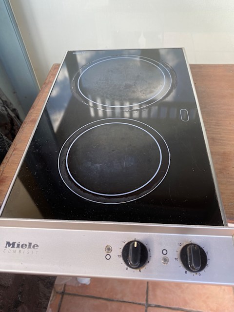 Miele KM 84-2 , two burner Ceramic Glass Cooktop - German made ...