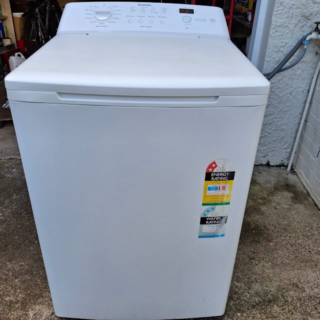 Simpson EZIset 9.5kg washing machine - Washing Machines & Dryers in ...