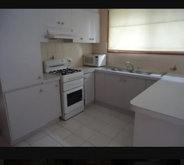 Room for rent in Dandenong - Share House & Flatshare | Gumtree Australia