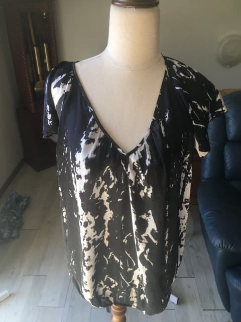 Woman’s Top | Tops & Blouses | Gumtree Australia Brisbane South East ...