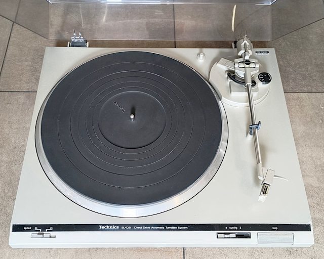 Vintage Technics SL-D21 Semi Auto Direct Drive Turntable - Stereo ...