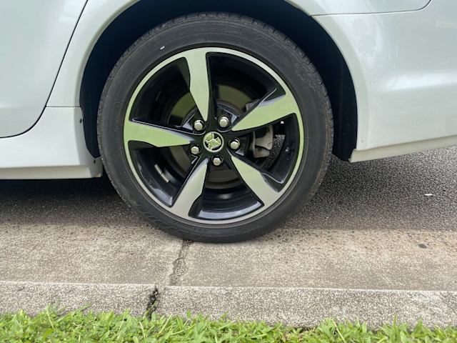 Holden VF Commodore SV6 wheels wanted | Wheels, Tyres & Rims | Gumtree ...