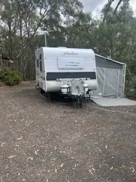 Crusader Tourline single axle, toilet and shower 2011 Caravan ...