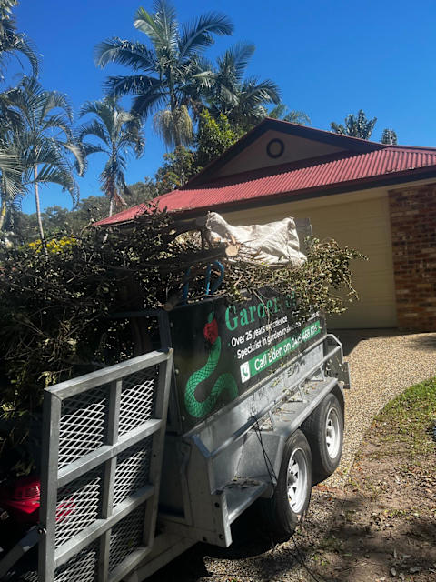 Gardeners assistant | Gardening & Landscaping | Gumtree Australia Gold ...