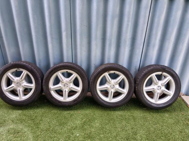 HOLDEN COMMODORE VS VR SS MAGS & TYRES HSV HDT CALAIS BERLINA VN VP VB ...