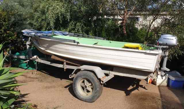 12ft Aluminum Dingy Boat River Tinnie | Tinnies & Dinghies | Gumtree ...