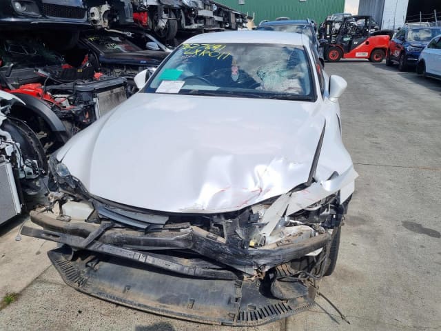 Wrecking 2016 Lexus IS 300h Luxury 2.5 2AR-FSE Hybrid ASE30R Auto RWD ...