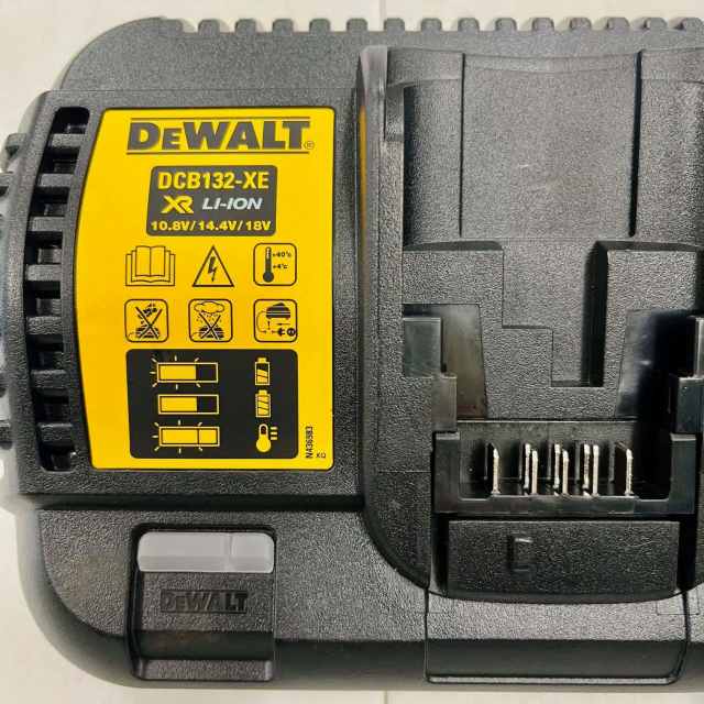 DeWalt DCB132-XE 18V-54V Flexvolt Battery Dual Port Charger! - Power ...