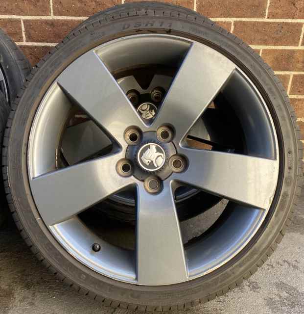 HOLDEN COMMODORE GREY SS SSV 19 WHEELS RIMS Pre Drilled | Wheels, Tyres ...