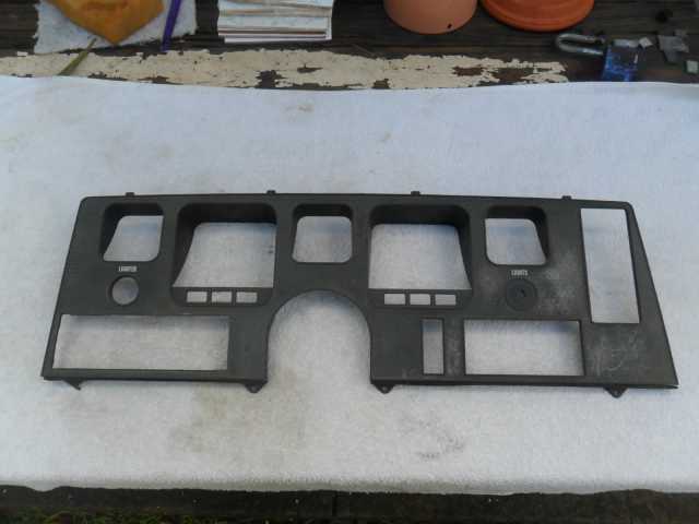 HOLDEN HQ GTS GENUINE BLACK / SILVER DASH FASCIA COUPE SEDAN UTE VAN ...