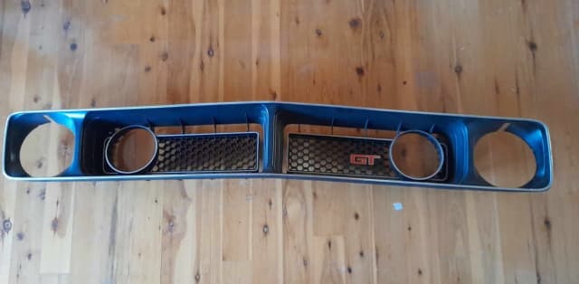 XB GT GRILLE | Auto Body parts | Gumtree Australia Penrith Area ...