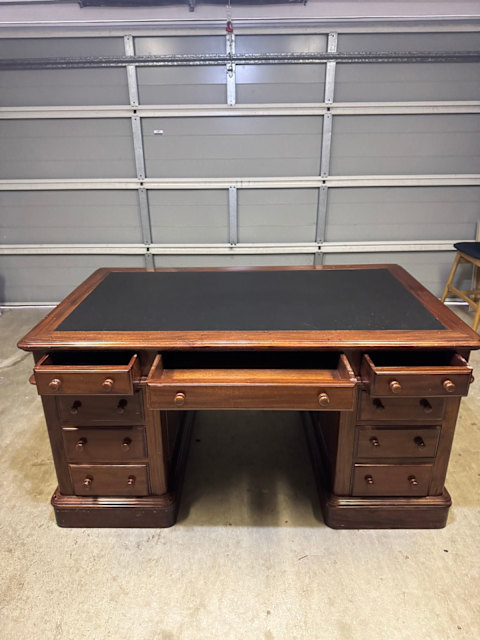 Consultation desk - Desks in Woollahra NSW | Gumtree Australia