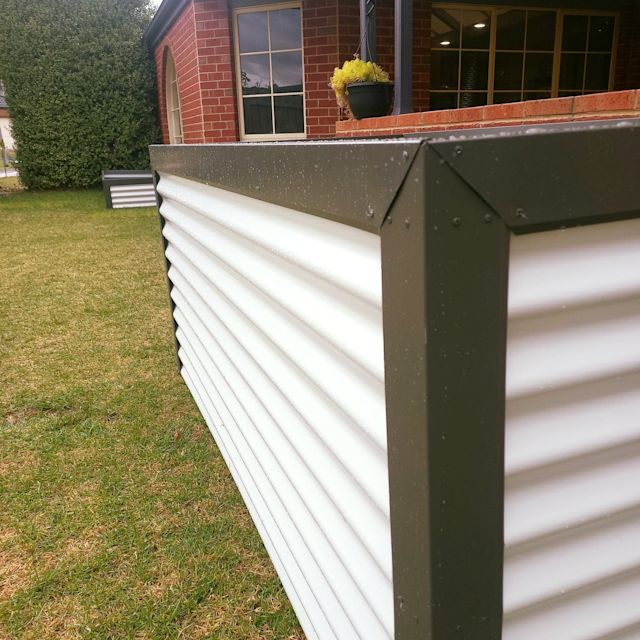 Raised Colorbond Garden Beds - Pots & Garden Beds in Kilsyth South VIC ...