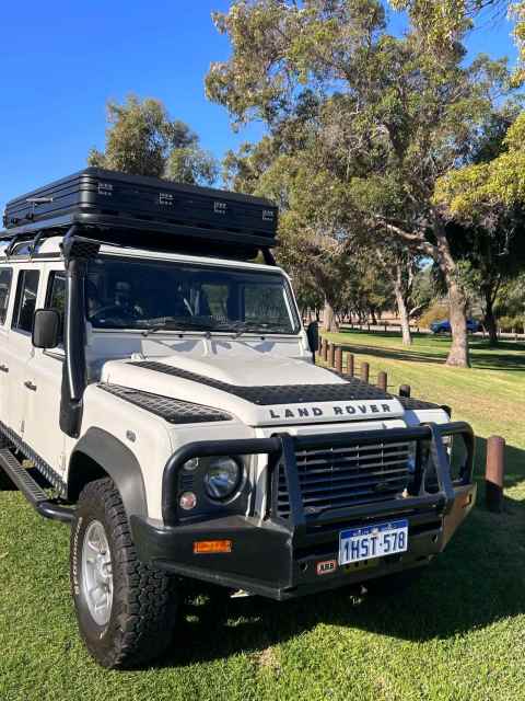 2010 LAND ROVER DEFENDER 110 (4x4) 6 SP MANUAL 4D WAGON | Cars, Vans ...