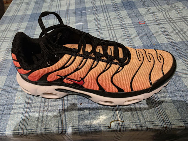 Nike runners tns - Men's Shoes in Albanvale VIC | Gumtree Australia