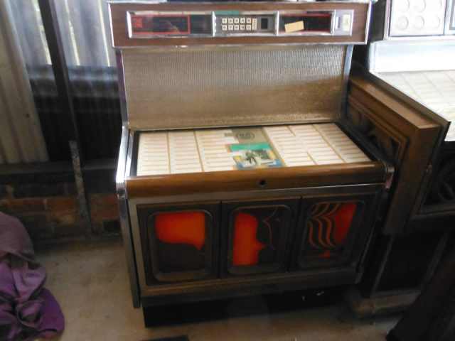 JUKEBOX ROWE AMI 120 TRACK VINYL RECORD PLAYER | Miscellaneous Goods ...