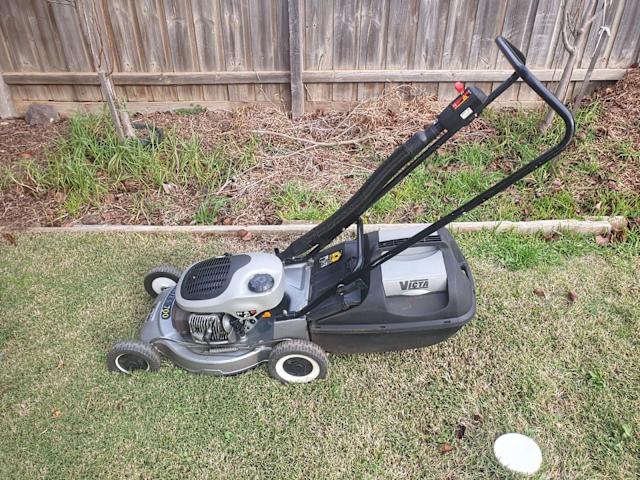 Victa 700 Series 2 Stroke Lawn Mower - Lawn Mowers in Kurunjang VIC ...
