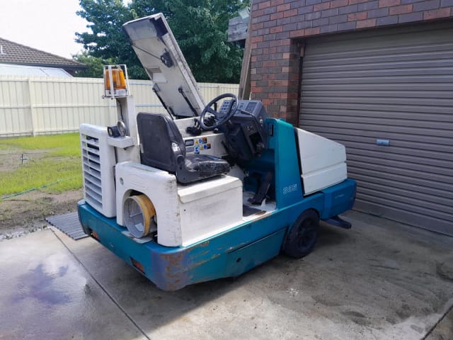 Sweeper 385 Tennant | Construction Equipment | Gumtree Australia ...
