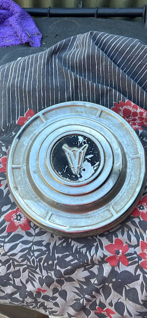 Single Valiant hub cap FREE . | Wheels, Tyres & Rims | Gumtree ...