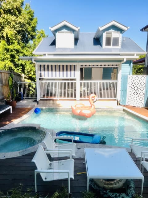 🏡 New Farm 2.5 Bedroom Furnished Cottage Accommodation🏡 | Property for ...