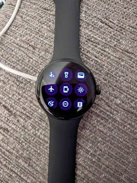 Like New Google Pixel Watch Bluetooth Wifi Only - Phonebot - Watches in ...