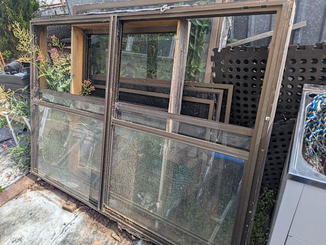 Glass windows with aluminium frames, reveals and flyscreens - Building ...