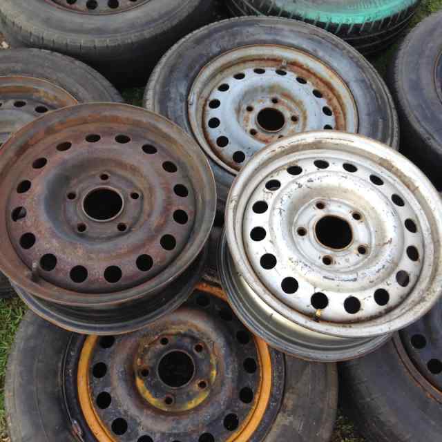 (15) Pre Ve Commodore Rims 15X6 &Tyres/No Gumtree Messages | Wheels ...