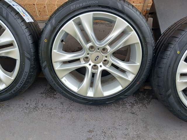 17 Ford wheels and tyres 235/45r17 Fg Xr6 Ba Bf Ute | Wheels, Tyres ...