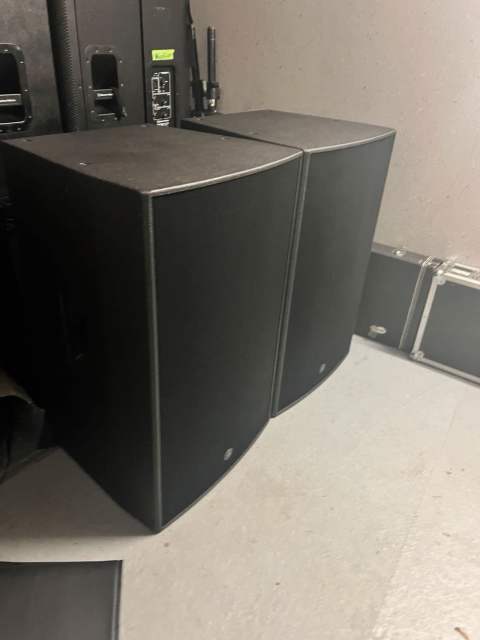 2x Yamaha DZR 315 Active warranty 2026 and cover - Speakers in Perth WA ...