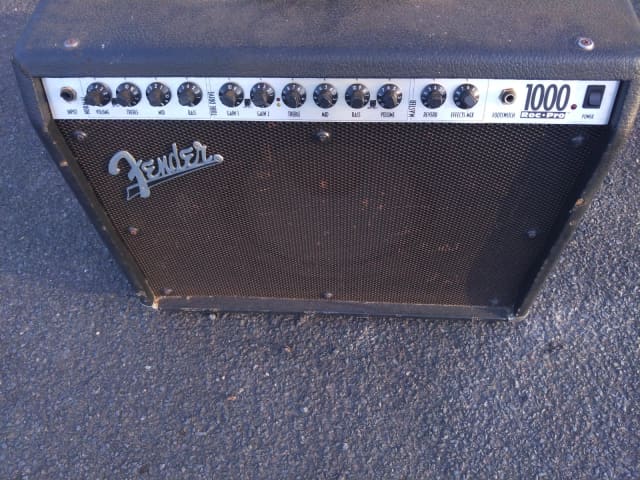 Fender Roc Pro 1000 2-Channel 100-Watt Hybrid Guitar Amp - Guitars ...