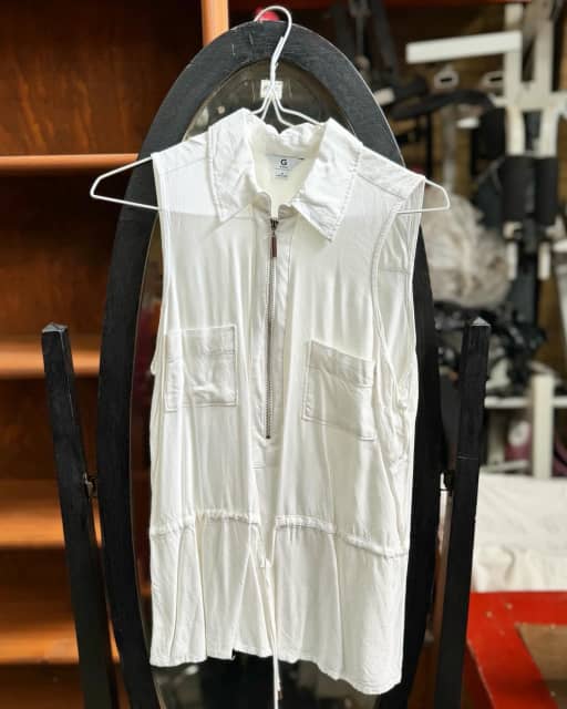 White Sleeveless Size S Womenswear Top by Guess | Tops & Blouses ...