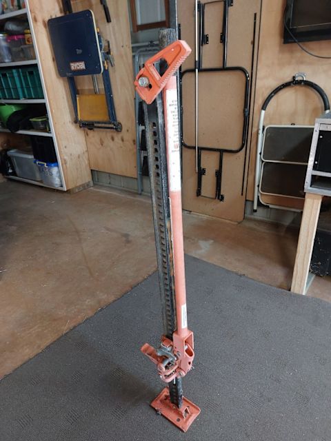 4WD Hijack Jack (car/caravan) | Other Parts & Accessories | Gumtree ...
