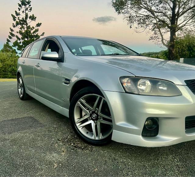 2011 HOLDEN COMMODORE VE II 6 SP AUTOMATIC 4D SPORTWAGON, 5 seats ...