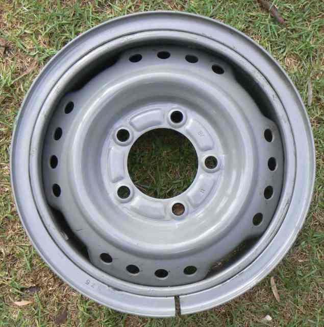 TOYOTA LAND-CRUISER 5-STUD 16 SPILT-RIM - NEW | Wheels, Tyres & Rims ...