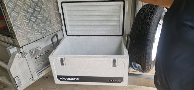 Dometic 40 litre esky - Camping & Hiking in Caboolture QLD | Gumtree ...