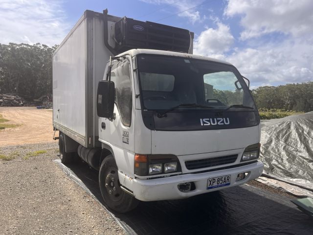 Isuzu low rigid truck | Trucks | Gumtree Australia Lake Macquarie Area ...
