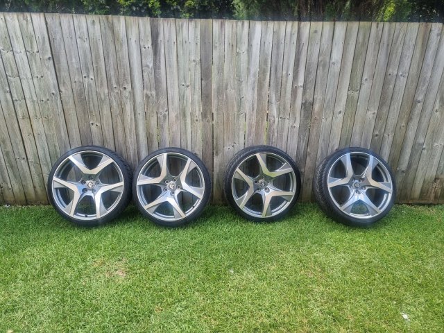 HSV | GEN-F2 Clubsport R8 22 inch Grey Machined VE VF REPLICA RIMS ...