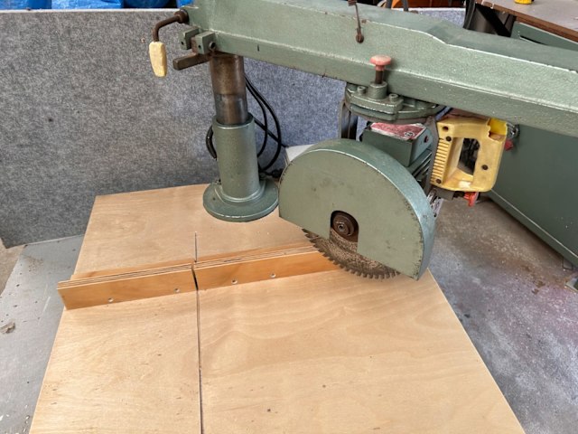 DeWALT RADIAL ARM COMPOUND HEAD SAW 240 Volt - Power Tools in ...