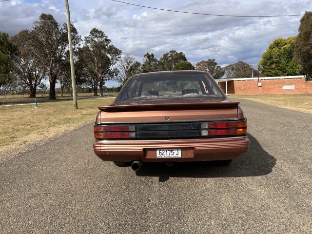1984 HOLDEN COMMODORE VK 3 SP AUTOMATIC 4D SEDAN, 5 seats | Cars, Vans ...