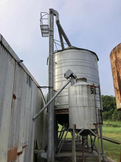 Macadamia dehusking plant and silos | Farming Equipment | Gumtree ...