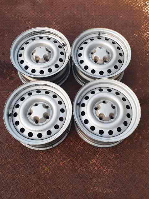 Holden Commodore BT1 Pursuit Interceptor wheels 15 x7 | Wheels, Tyres ...