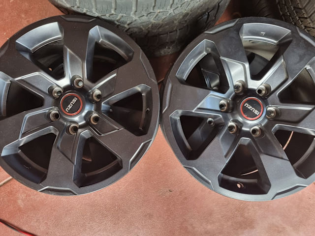 6 stud 18 inch rims and 265/60 R18 Bridgestone Dueler tyres | Wheels ...