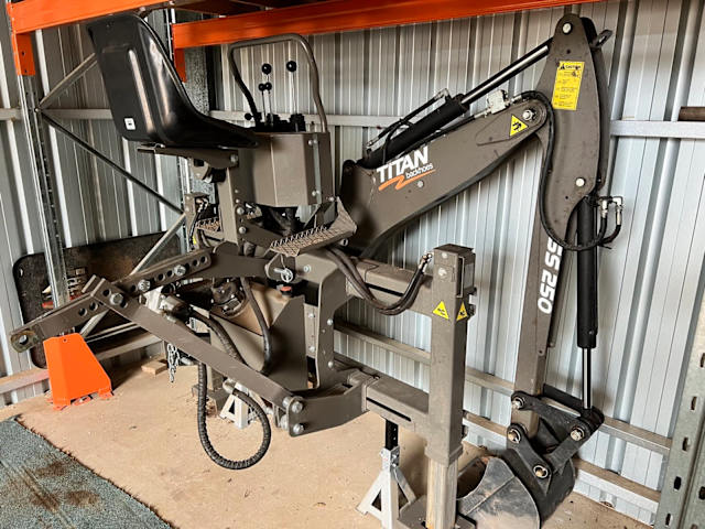 Burder Titan Tractor PTO driven Backhoe for 3PL | Farming Equipment ...