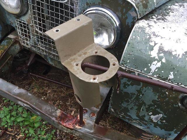 Land Rover 110 Perentie FFR Tub Antenna Mount | Auto Body parts ...