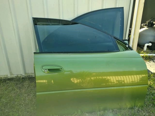 HOLDEN COMMODORE VY COMPLETE DOORS | Auto Body parts | Gumtree ...