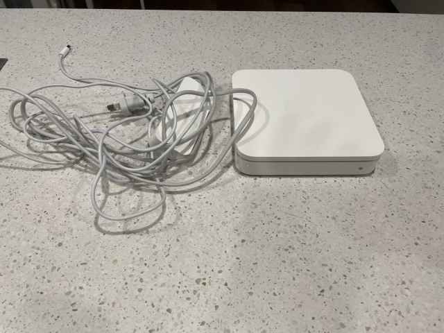 Apple AirPort Extreme - Modems & Routers in Braddon ACT | Gumtree Australia