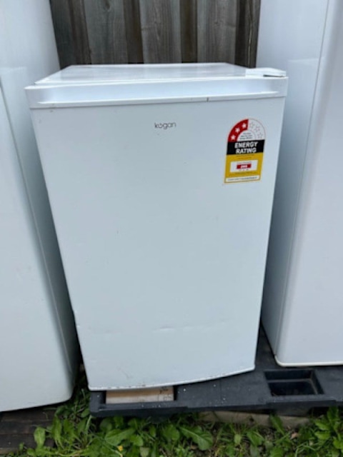 good working 81 liter Upright freezer white color kogan - Fridges ...