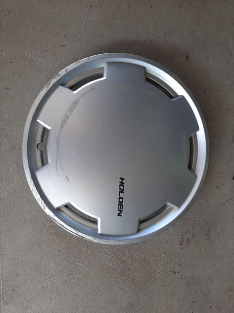 Wanted: Wanted: Holden VL Commodore standard Hubcap / Hub cap | Wheels ...
