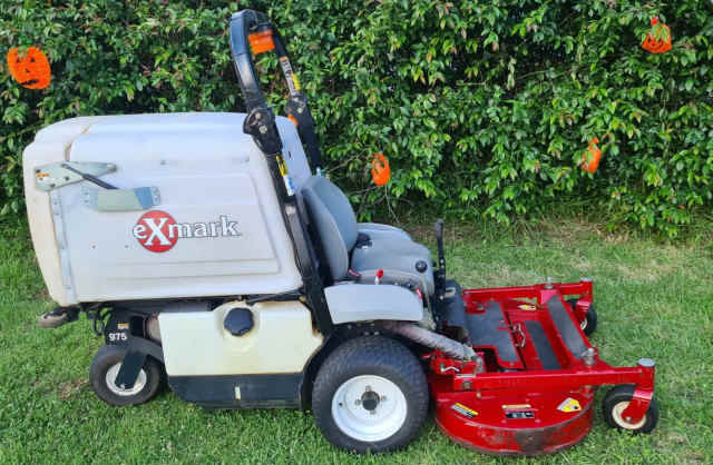 Toro Exmark Navigator Z Master 8000 Zero Turn Mower - Lawn Mowers in ...
